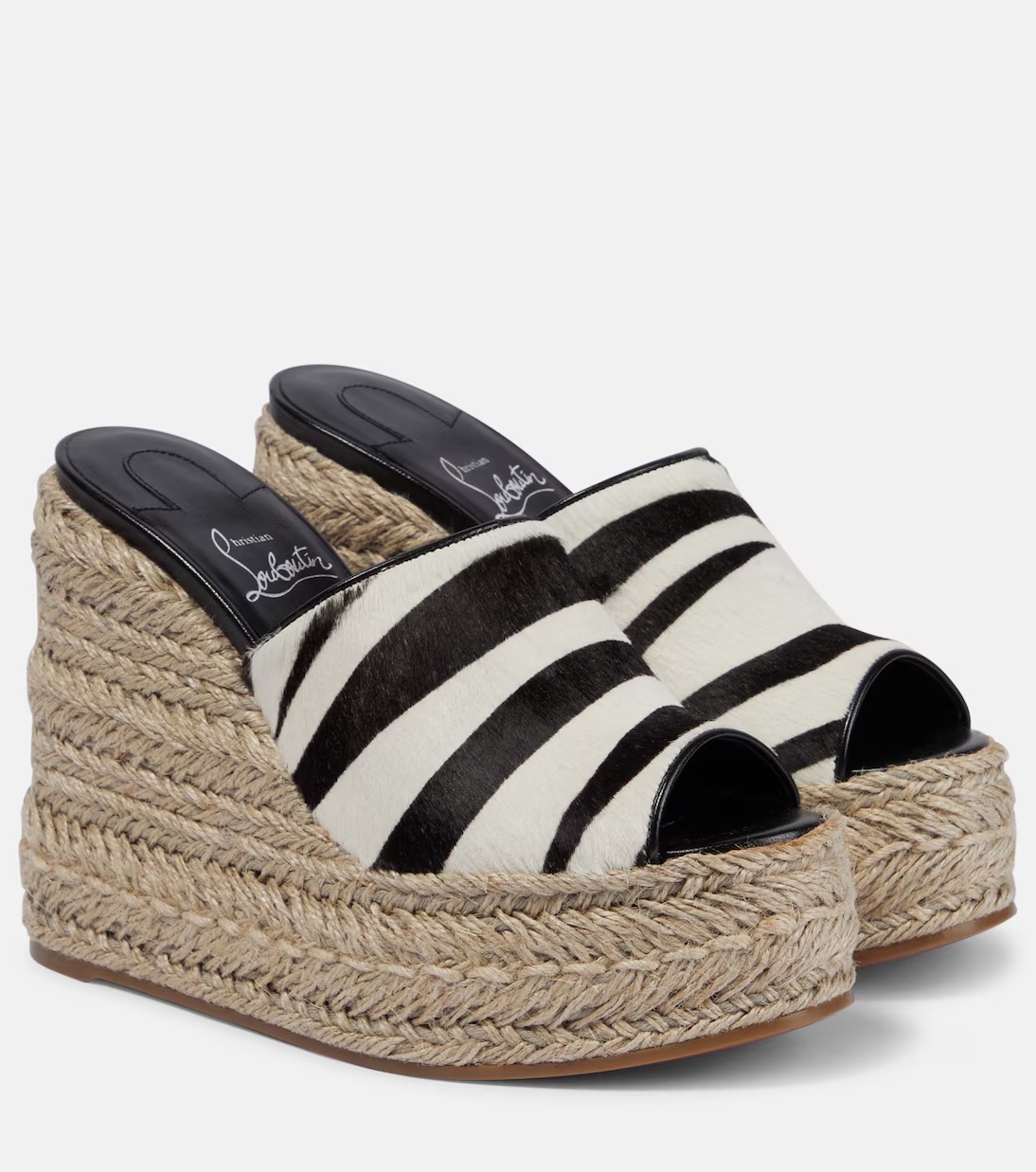 16 Bold Zebra Print Fashion Must-Haves for 2026