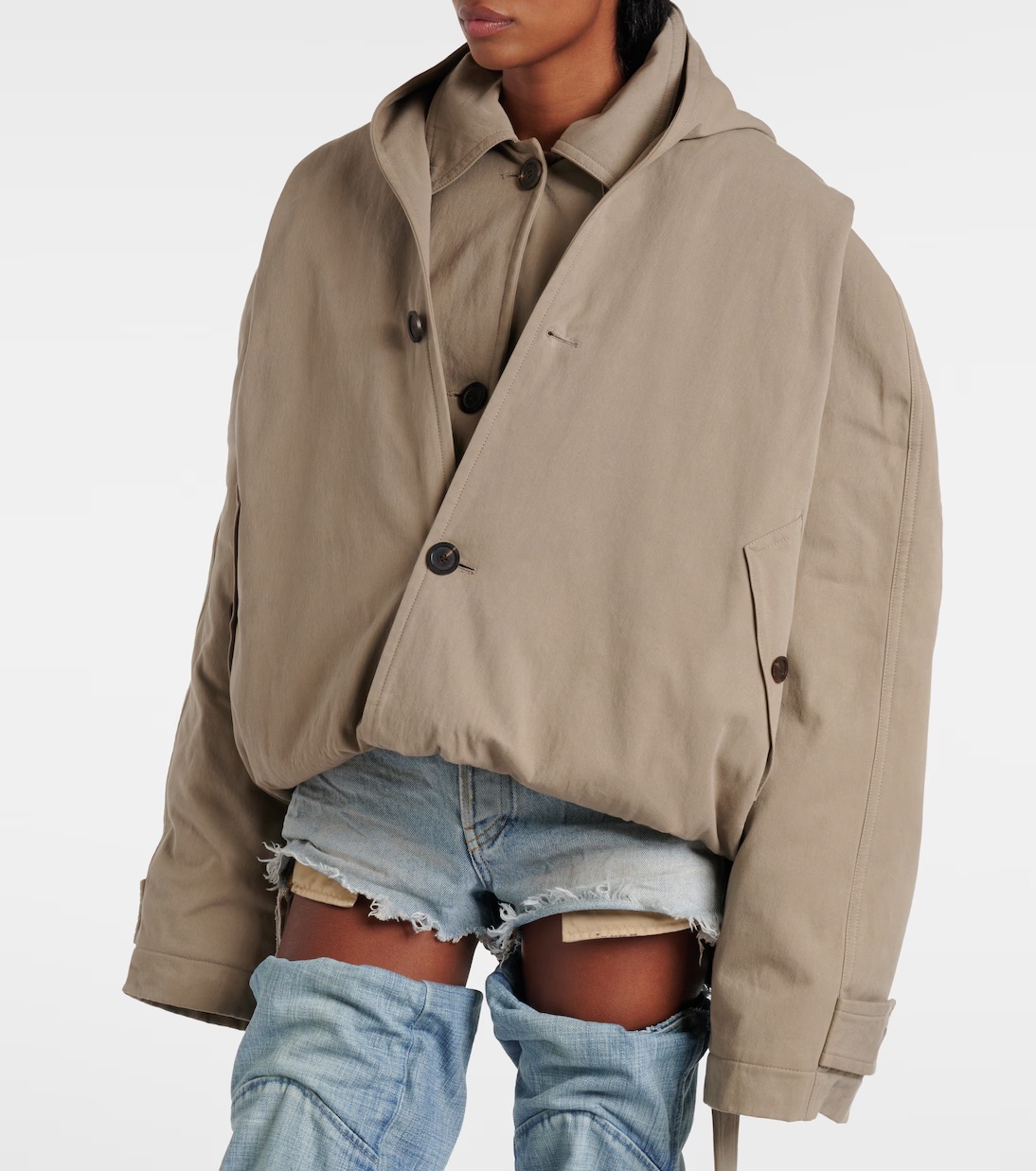 11 Creative Trench Coat Styles to Elevate Your Wardrobe